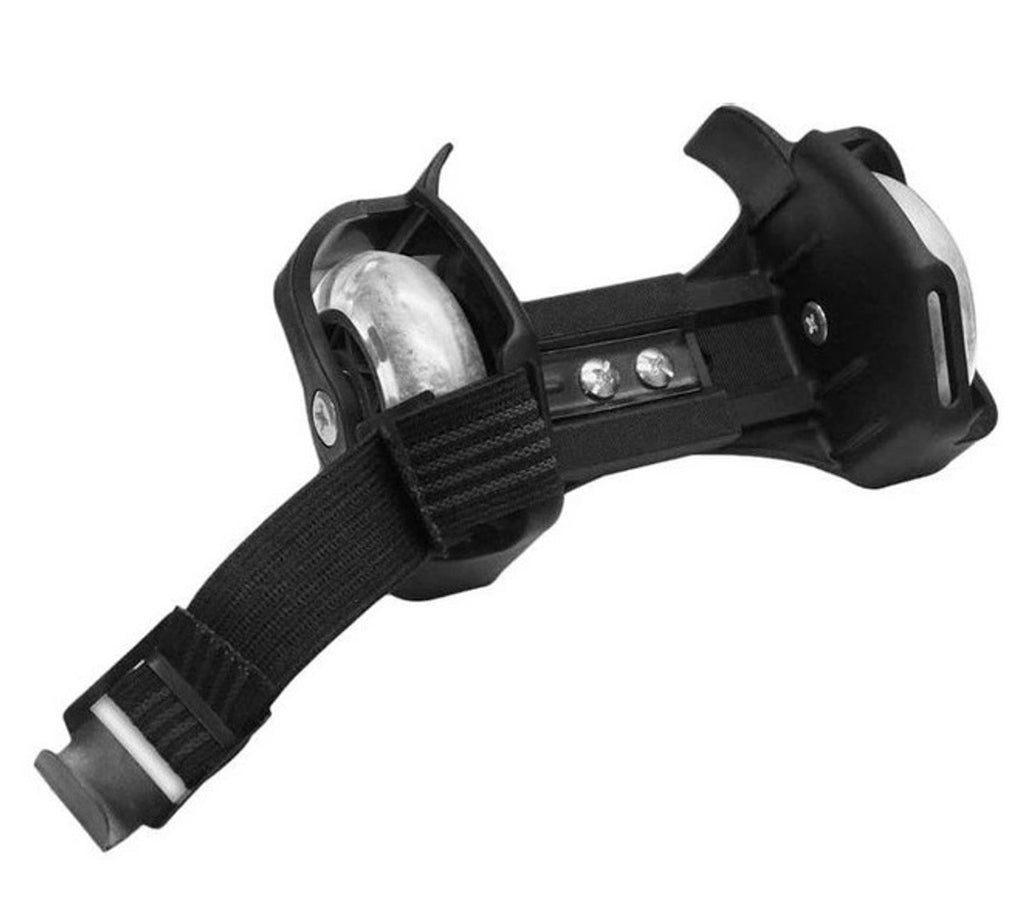 FAO Schwarz Clip-N-Roll Shoe Skates Black – Smooth Sales